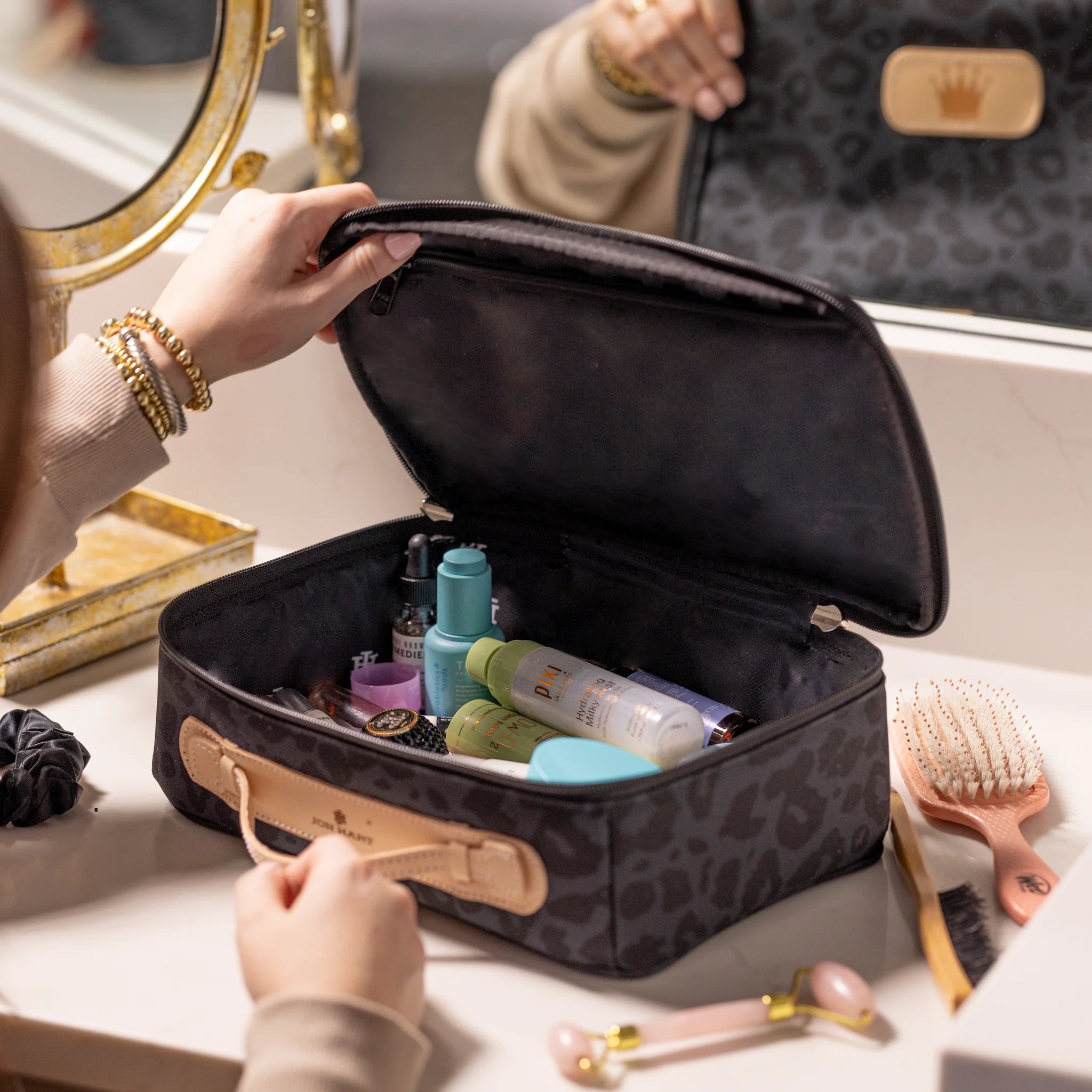 Jon Hart Travel Kits – Large & Small Coated Canvas Leather Bags – Chêne ...